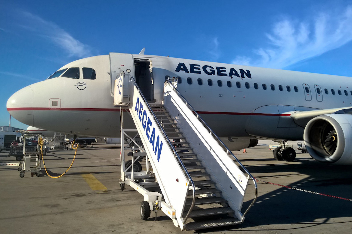 Greece's Aegean Airlines Signs $5 Billion Deal for 42 New Airbus Planes ...